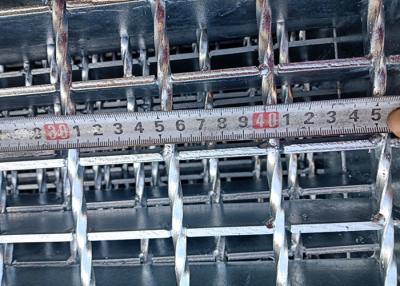 China Galvanized Twist Steel Grating Platform 25x3mm to 100x10mm for Power Stations and Chemical Plants for sale