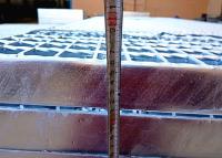 China Welded Steel Bar Grating for Platform Walkway Hot Dip Galvanized 25x5mm Bearing Bar for sale