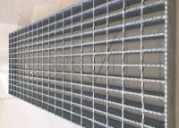 China Hot Dip Galvanized Steel Stair Treads Grating 30mm×3mm Bearing Bar with ISO9001 Certification for sale