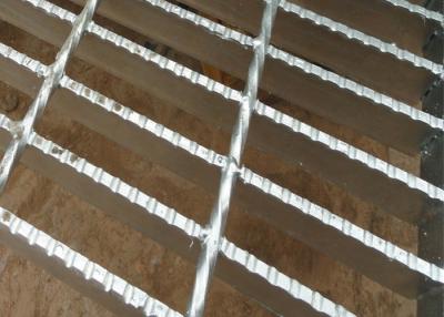 China 40×5 Serrated Steel Grating with ISO 9001 Certification - Multiple Size Options 25×3mm to 75×10mm for sale