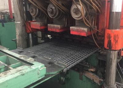China Hot Dip Galvanized Serrated Steel Grating 1000mm×6000mm with 32mm×5mm Bearing Bars for Industrial Platforms for sale