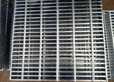 China Heavy Duty Steel Grating Hot Dip Galvanized with Thick Zinc Coating for Structural Platforms and Pedestrian Traffic for sale