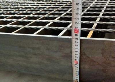 China Hot Dip Galvanized Heavy Duty Bar Grating for Industrial Catwalks - 25x3mm to 100x10mm Sizes, ASTM A36 Steel for sale