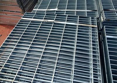 China Hot Dip Galvanized Press Lock Steel Grating For Prevent Slippery Drainage Catwalk for sale