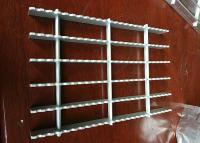 China Industrial Aluminum Floor Grating 6063 T6 with 20μm Anodized Finish for Roof Applications - 25-65mm Thickness for sale