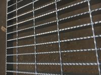 China Serrated Galvanized Steel Grating G405/30/100 for Industrial Flooring Walkways for sale