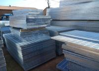 China Welded Galvanized Steel Grating for Outdoor Floor and Trench Painted Walkway 25x5mm for sale