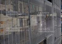 China Industrial 32x5 Welded Steel Bar Grating Suspended Working Platform Hot Dip Galvanized for sale