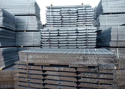 China 70mm T4 Galvanized Steel Stair Treads Grating Steps Bolted Connection 253/30/100mm for sale