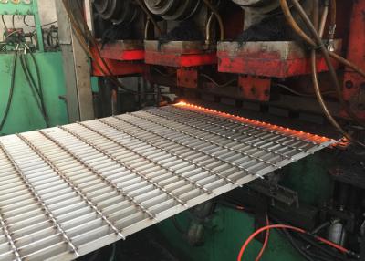 China SS316 G325/30/100 Machine Welded Steel Grating with Polish Finish - 30mm Pitch, 6000x1000mm Size for sale