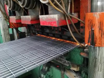 China G323/30/100 Industrial Steel Grating Platform Grille Plate Hot Dip Galvanized Q235 for sale