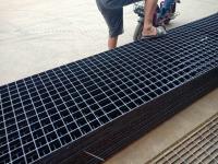 China Q235 Galvanized Steel Grating 32x5mm Hot Dipped for Industrial Flooring for sale
