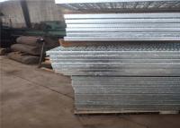 China Hot Dip Galvanized Steel Grating Platform 25x5mm Bearing Bar 30mm Pitch Anti Slip Walkway for sale