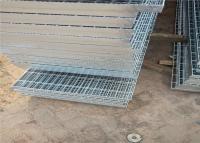 China Serrated Metal Grating 30mm Cross Bar Spacing Center Distance Hot Dip Galvanized Steel Grating for sale