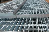 China Hot Dipped Galvanized Steel Grating Press Locked Welded 30mm 40mm Pitch for sale