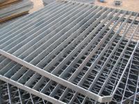 China Hot Dipped Galvanized Steel Grating Press Locked Welded 30mm 40mm Pitch for sale