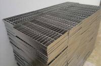 China Heavy Duty Galvanized Steel Trench Grating 1000x1000mm with 20-60mm Bearing Bars and International Standards for sale