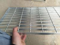 China Hot Dipped Galvanized Steel Grating Platform Flooring Anti-Slip 3mm-10mm Bearing Bar Custom Sizes for sale