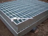 China Hot Dipped Galvanized Press Welded Steel Grating 3mm Bearing Bar for Drainage Channel for sale