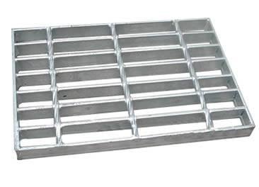 China Anti Slip Galvanized Steel Grating 30mm Bearing Bar Pitch for Port Terminal for sale