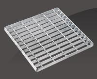 China Aluminum Alloy Exterior Stair Treads Steel Perforated Anti-Slip Plank Grating 30mm 50mm for sale