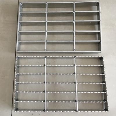China 32x5mm Galvanized Flat Bar Q345 Welded Steel Grating for Industrial Platforms for sale