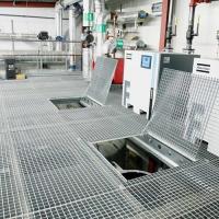 China Hot Dipped Galvanized Steel Bar Grating Heavy Duty Welded for Walkway and Platform 30mm 40mm Pitch for sale