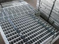 China Forged Step Floor Drain Q195 OEM Flat Bar Grating 600-1200mm Width for sale