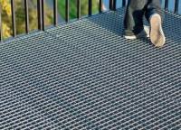 China Customized Q235 Hot Dip Galvanized Steel Bar Grating Walkway Platform Stair Treads 25x5mm for sale