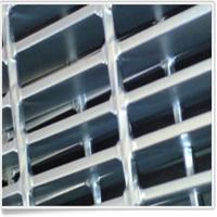 China Heavy Duty Steel Bar Grating Walkway Drain Cover Hot Dip Galvanized 30mm Pitch for sale