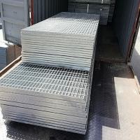 China Hot Dipped Galvanized Welded Steel Grating 25x5mm Bearing Bar for Industrial Flooring for sale