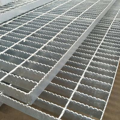 China 32X5X3 Galvanized Serrated Steel Bar Grating for sale