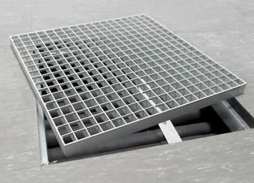 China Hot Dipped Galvanized Steel Bar Grating 25x5mm Bearing Bar Industrial Flooring for sale