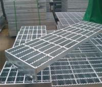 China Hot Dipped Galvanized Steel Grating Step 7/16 inch 25x3 mm for Safety Walkway for sale