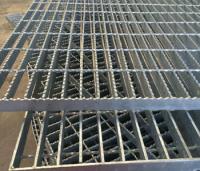 China 1000mm Width Stair Galvanized Serrated Steel Bar Grating for sale