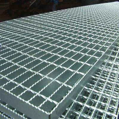 China Anti Slip Floor Serrated Steel Grating Hot Dip Galvanized for sale