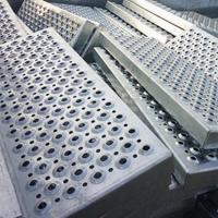 China Pre Galvanized Steel Safety Diamond Grip Stair Tread 4m Length High Load Capacity for sale