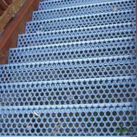 China Heavy Duty Walkway Perf O Grip Grating Width 1000mm for sale