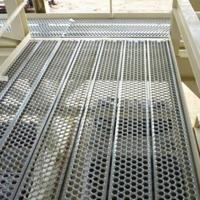 China 5.0mm Thickness PERF O-GRIP Metal Safety Grating Stair Tread with 1000mm Width and Anti-Slip Surface for sale