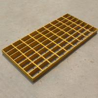 China Serrated Anti Slip Welding Bar Grating Stair Treads 600-1200mm Width with 240-305mm Depth for sale