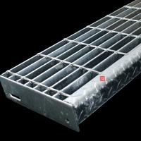China 1.5mm Hot Dipped Galvanized Checker Plate Nosing Stair Treads for Walkway for sale