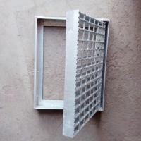 China 3mm Serrated Grating Trench Cover with Angle Frame 25x5mm Bearing Bar Hot Dip Galvanized for sale