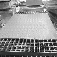 China Compound Steel Grating Floor Drain Trench 3mm Checkered Plate Hot Dip Galvanized for sale