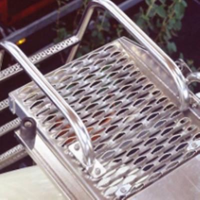 China Steel Grip Strut 316 Stainless Steel Safety Grating for Stair Treads and Walkways 4-3/4