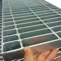 China Hot Dip Galvanized Serrated Carbon Steel Bar Grating 25x5mm for Drainage Covers for sale