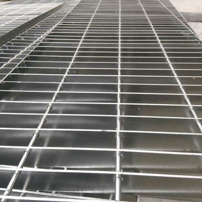 China Customized Machine Welded Q235 Steel Grating Plate 25x5mm Bearing Bar 41x100mm Pitch for sale