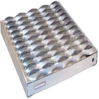 China Diamond Galvanized Non-Slip Grip Strut Plank 1.5-3.5mm Steel Industrial Flooring for sale