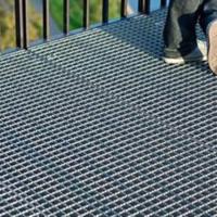 China Hot Dip Galvanized Serrated Steel Bar Grating 32x5mm Anti-Slip Welded Grate for Walkway Platform Flooring Deck for sale
