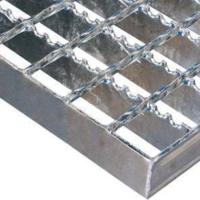 China Hot Dip Galvanized Serrated Steel Bar Grating 32x5mm Anti-Slip Welded Walkway Platform for sale