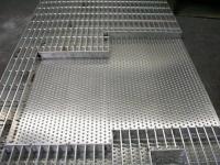 China Galvanized Sealed Compound Steel Grating Floor Drain 15w4 with Checkered Plate for sale